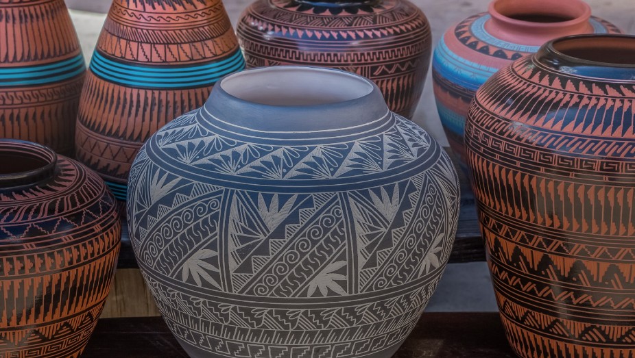 Southwest Indian Foundation - Navajo, Zuni and other native crafts...